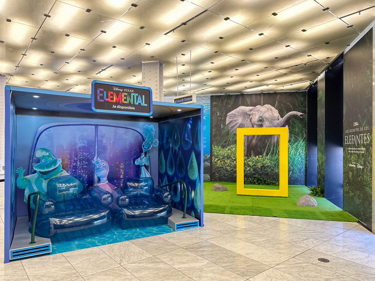 Disney Pixar El Mundo Pixar World! (Mundo Pixar)