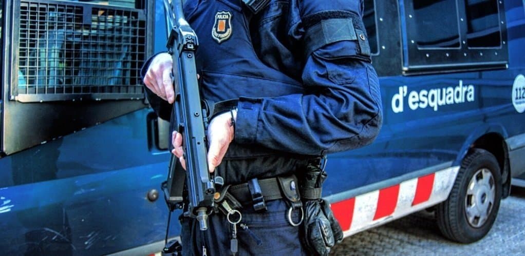 Les mossos renforcent la protection des synagogues et préparent le plus ...