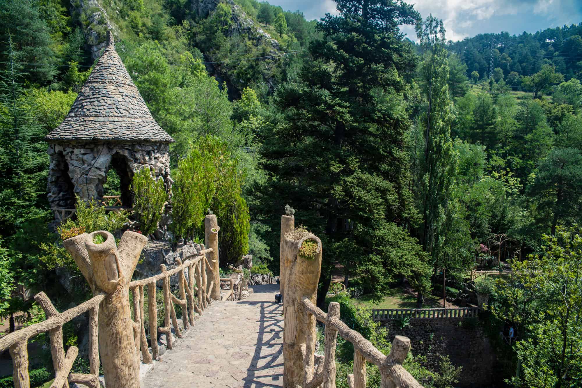 La Pobla de Lillet: un pueblito que encantó a Gaudí