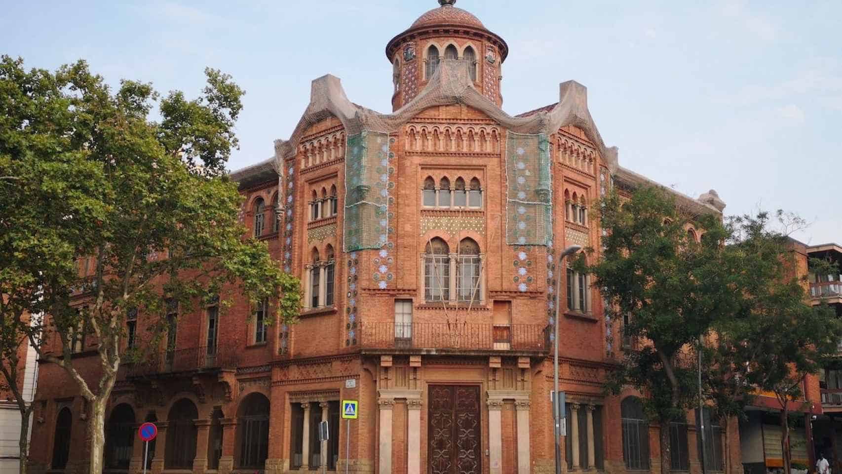 5 representative buildings of the city that are vacant