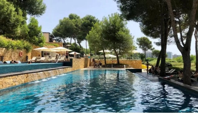 El mejor Beach Club de Europa: es el infinitum resort sau