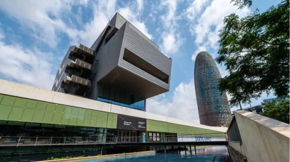 El Museo del Disseny DHUB de Barcelona contará con una entrada directa ...