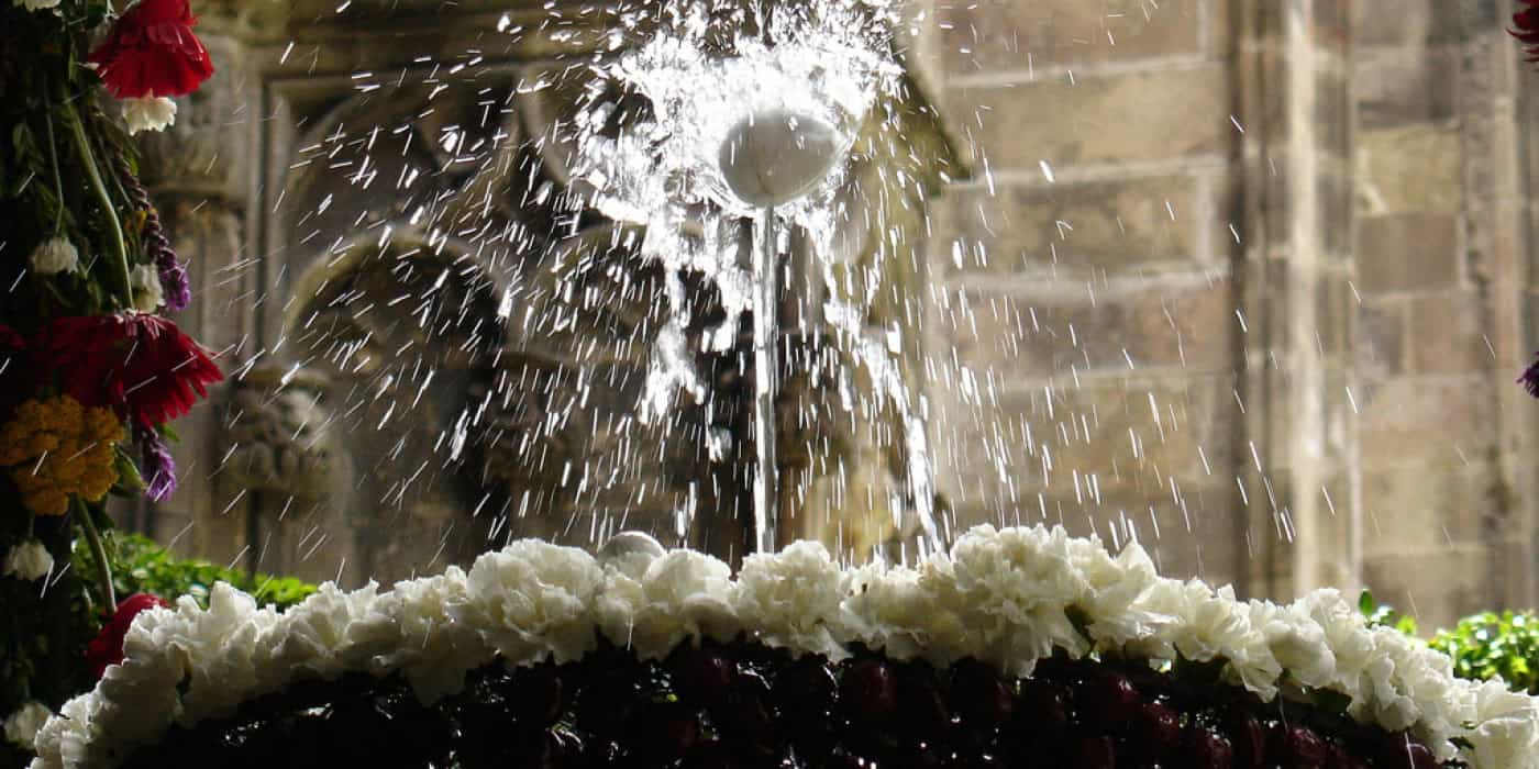 Ou Com Balla 2024: the tradition of making an egg "dance" in Barcelona